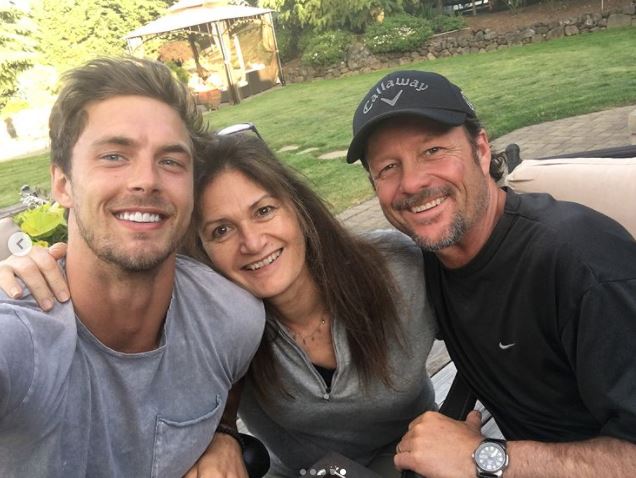 Who is Christian Hogue? Wiki, Age, Biography, Wife, Net worth, Height ...