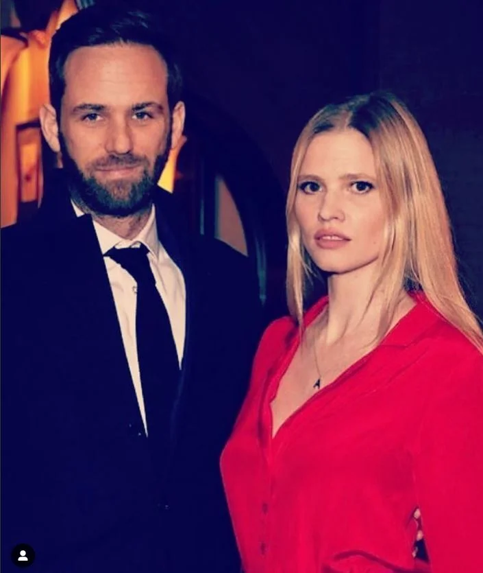 Who is Lara Stone? Age, Wiki, Biography, Height, Weight, Net worth ...