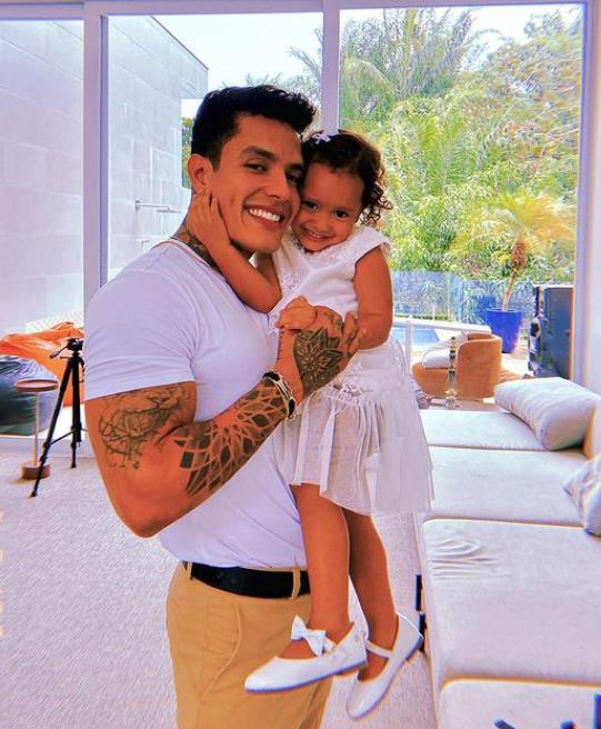 Victor Igoh Wiki, Age, Biography, Height, Net Worth, Wife, Family ...
