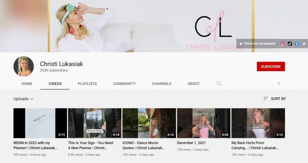 Who is Christi Lukasiak? Wiki, Biography, Age, Husband, Family & Facts ...
