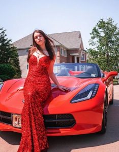 Nikki Woods Wiki [Tiktok Star] Biography, Net worth, Age, Height ...