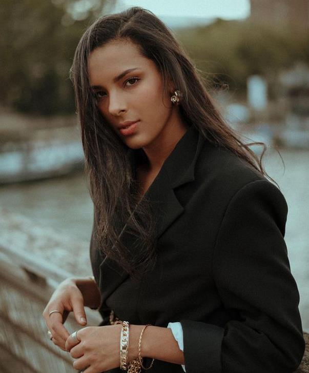 Youssra Askry Biography, Wiki, Age, Parents, Height, Ethnicity ...