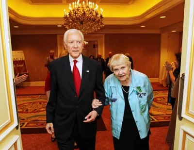 Elaine Hatch Wiki (Orrin Hatch's Wife) Biography, Age, Family, Net ...