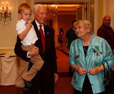 Elaine Hatch Wiki (Orrin Hatch's Wife) Biography, Age, Family, Net ...