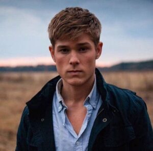 Mason Dye Wiki, Biography, Age, Height, Girlfriend, Net Worth, Movies ...
