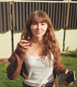 Sarah Carpenter Wiki (Sabrina Carpenter's sister) Bio, Age, Height ...