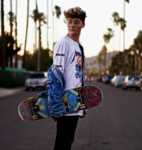 Sebastian Bails Biography, Wiki, Tik-Toker Age, Girlfriend, Parents ...