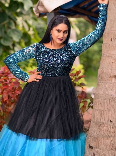 Keerthi Keshav Bhat Biography, Age, Wiki, Wife, Net Worth, Family ...