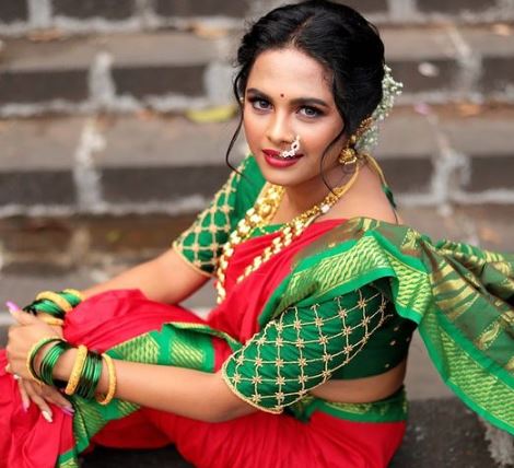 Amruta Dhongade (Bigg Boss Marathi 4) Age, Net Worth, Family, Career ...
