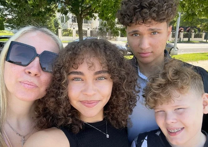 Bailey Bass Biography, Age, Height, Ethnicity, Wiki, Family, Net worth ...