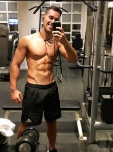Daniel Fernandez Biography, Age, Wife, Family, Wiki, Net worth ...