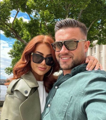 Jessica Hayes (Love Island) Biography, Age, Husband, Wiki, Family ...