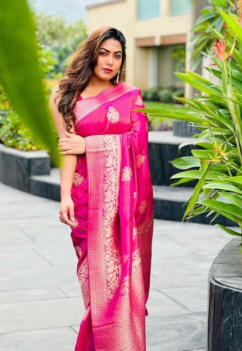Who is Kajal Kate? Biography, Age, Net worth, Career, Wiki, Parents ...