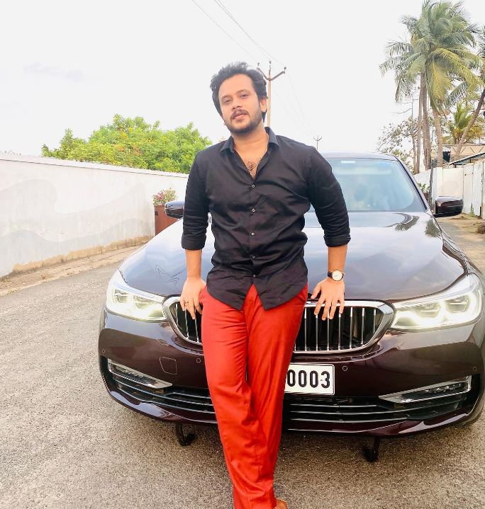 Who is Manikandan Rajesh? Wikipedia, Age, Wife, Parents, Sister ...