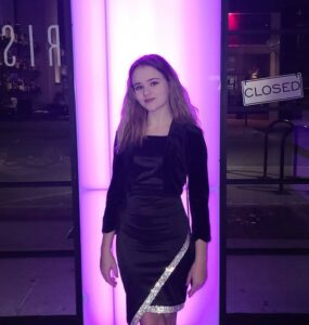 Who is Megan Stott? Wiki, Height, Boyfriend, Movies, Biography, Age ...