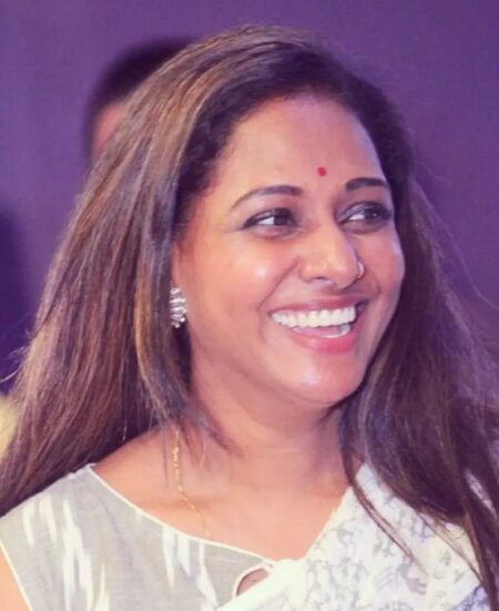 Megha Ghadge Wiki, Biography, Parents, Husband, Age, Siblings, Caste ...