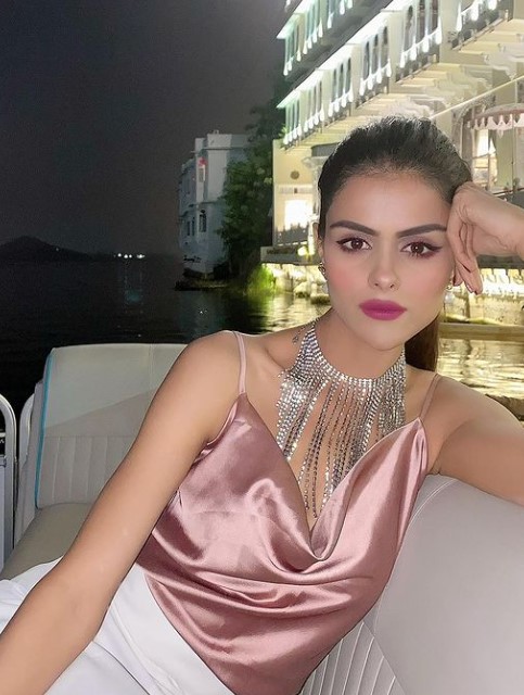 Priyanka Chahar Choudhary Wiki, Age, Biography, Net worth, Height ...