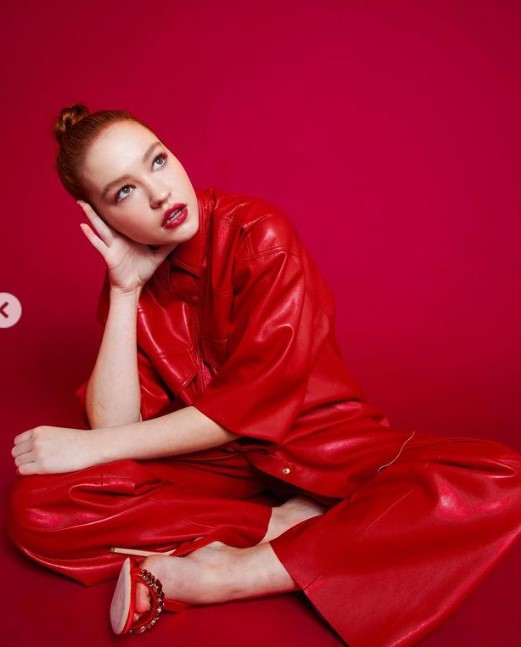 Sadie Stanley Age, Wiki, Net worth, Height, Career, Parents, Boyfriend ...