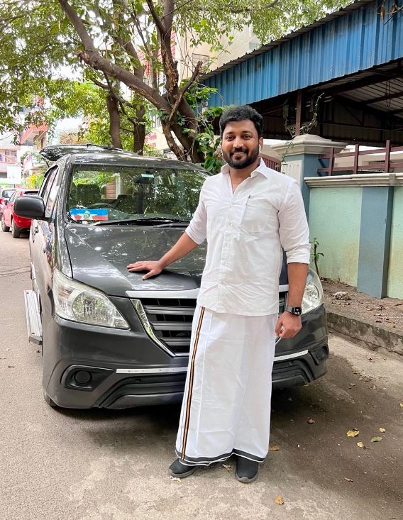 Vikraman R Wife, Age, Net Worth, Biography, Career, Family, Caste ...