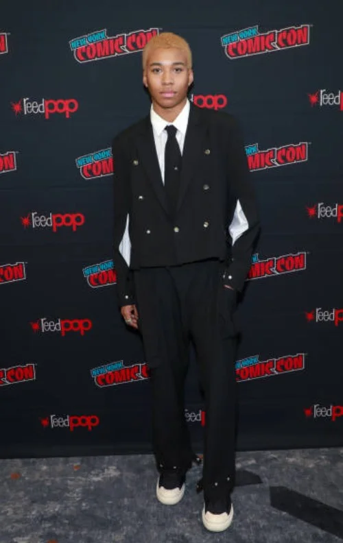 William Chris Sumpter Wiki, Height, Parents, Girlfriend, Age, Net worth ...