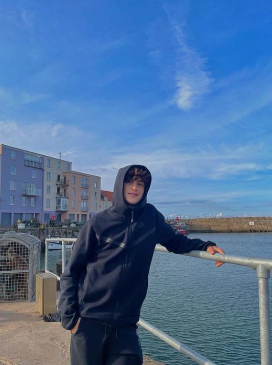 Liam Nicolosi Biography, Age, Girlfriend, Height, Wiki, Parents, Movies ...