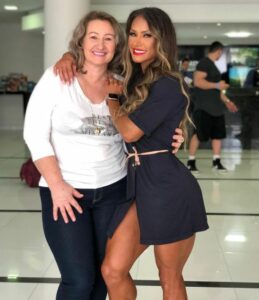 Francielle Mattos Wiki, Height, Age, Husband, Family, Biography, Net ...