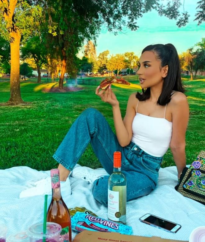 Rosa Esparza - Wiki, Biography, Net Worth, Age, Family, Height & Boyfriend