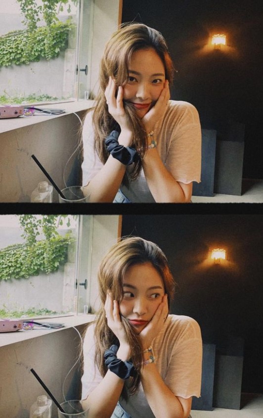 Moon Sua Wiki (Moon Bin's sister), Age, Parents, Career, Height, Net ...