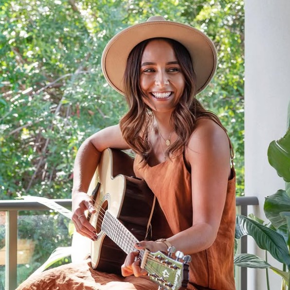 Brooke Blurton Height, Age, Ethnicity, Boyfriend, Family, Biography