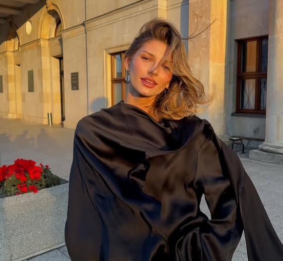 Zosia Gajewska Height, Age, Ethnicity, Family, Biography