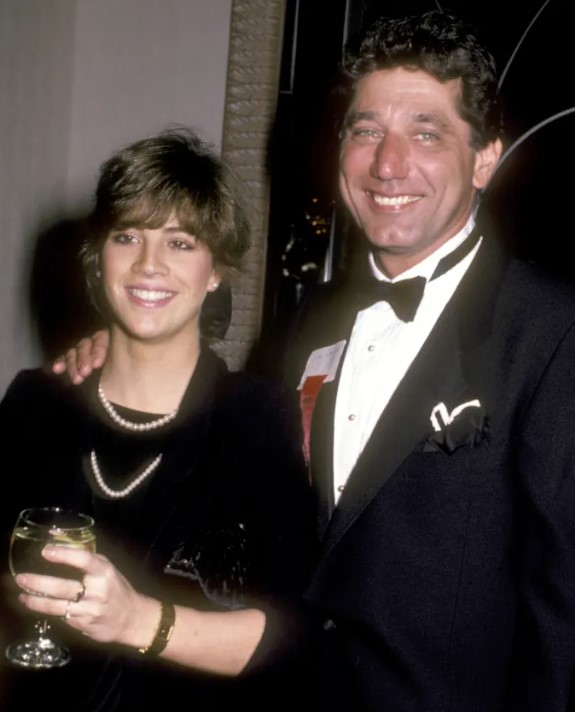 Deborah Mays Biography: Age, Ex-Husband, Net Worth, Children, Height